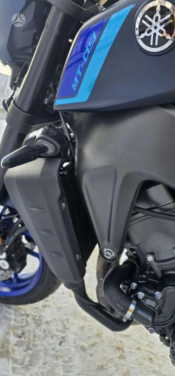 Zils Yamaha MT 09 2022 Tauragė, ar dzinēja tilpumu 0.89 L un nobraukumu 7 tūkst. km par 7250 €, foto 6 vietnē AUTOMOTO.COM.LV