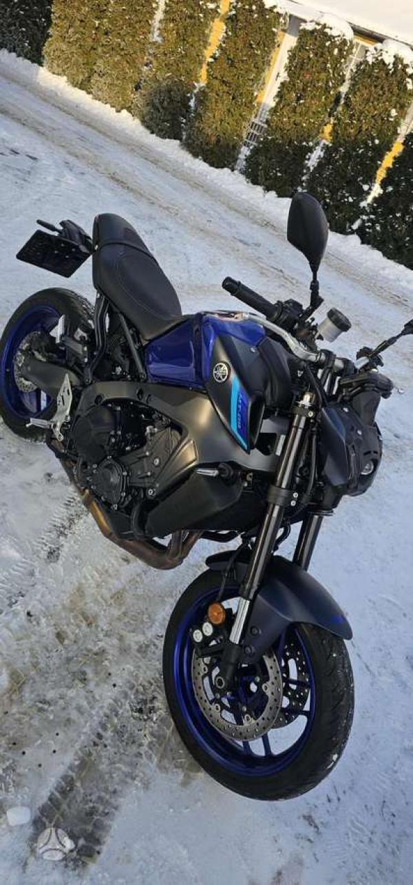Zils Yamaha MT 09 2022 Tauragė, ar dzinēja tilpumu 0.89 L un nobraukumu 7 tūkst. km par 7250 €, foto 10 vietnē AUTOMOTO.COM.LV