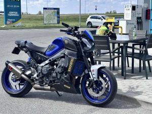 Синий Ямаха MT 09 2022 в Раквере, объемом двигателя 0.89 л и пробегом 12 тыс. км за 8600 €, фото  на AUTOMOTO.COM.LV