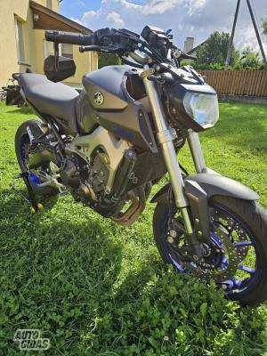 Pelēks Yamaha MT 09 2014 Viļņa, ar dzinēja tilpumu 0.00 L un nobraukumu 50 tūkst. km par 4300 €, foto 6 vietnē AUTOMOTO.COM.LV