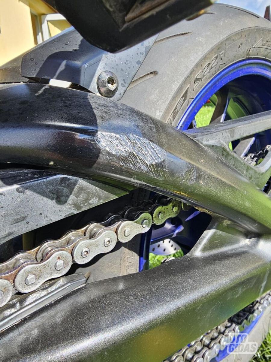 Pelēks Yamaha MT 09 2014 Viļņa, ar dzinēja tilpumu 0.00 L un nobraukumu 50 tūkst. km par 4300 €, foto 10 vietnē AUTOMOTO.COM.LV