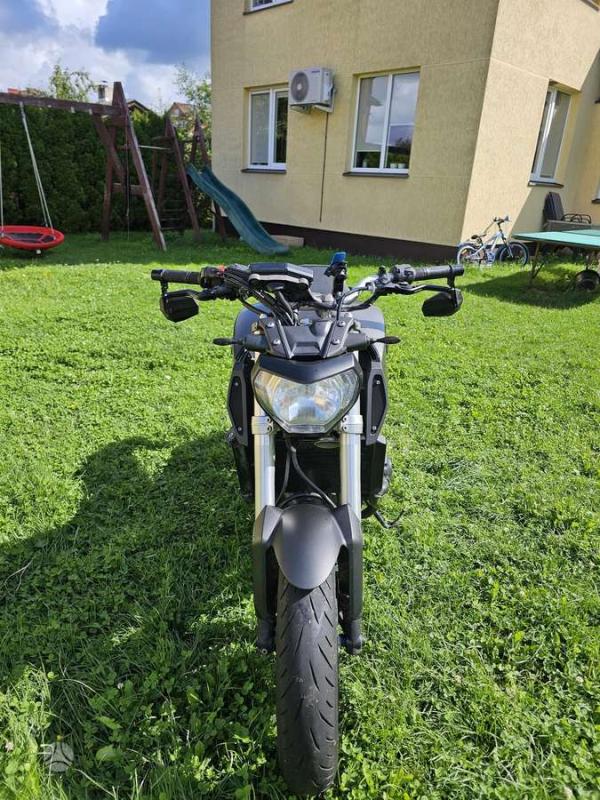 Grey Yamaha MT 09 2014 in Vilnius, with an engine capacity of 0.85 L and mileage of 50 thousand km for 4300 €, photo 1 on AUTOMOTO.COM.LV