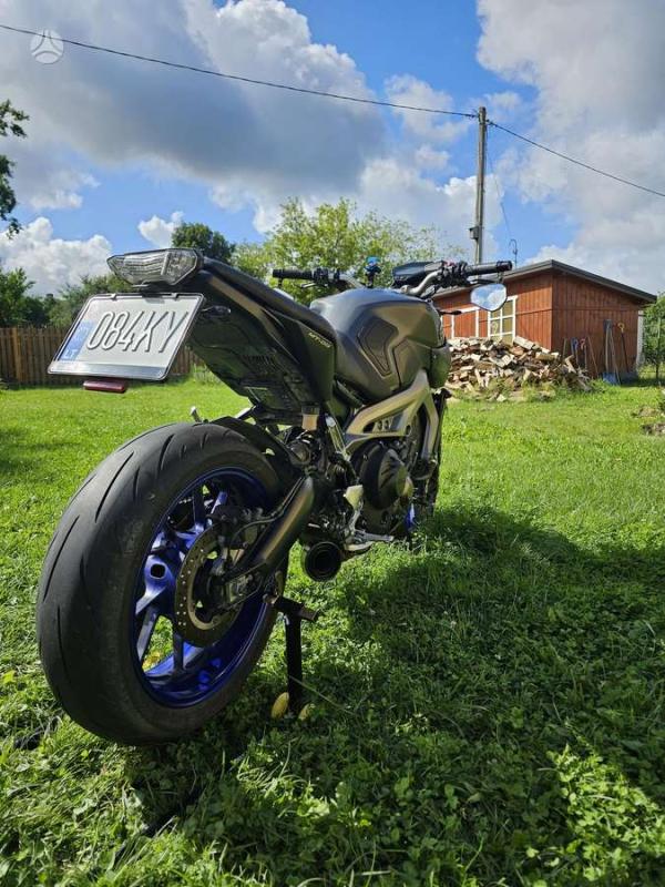 Grey Yamaha MT 09 2014 in Vilnius, with an engine capacity of 0.85 L and mileage of 50 thousand km for 4300 €, photo 3 on AUTOMOTO.COM.LV