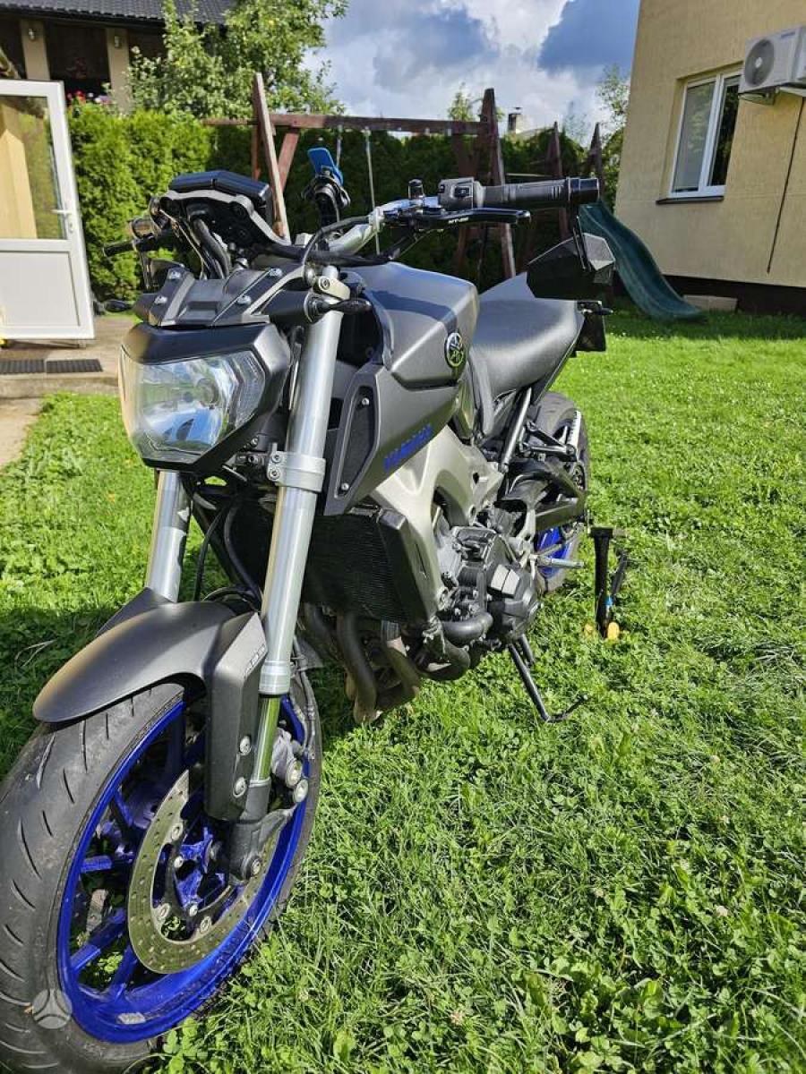 Grey Yamaha MT 09 2014 in Vilnius, with an engine capacity of 0.85 L and mileage of 50 thousand km for 4300 €, photo 8 on AUTOMOTO.COM.LV