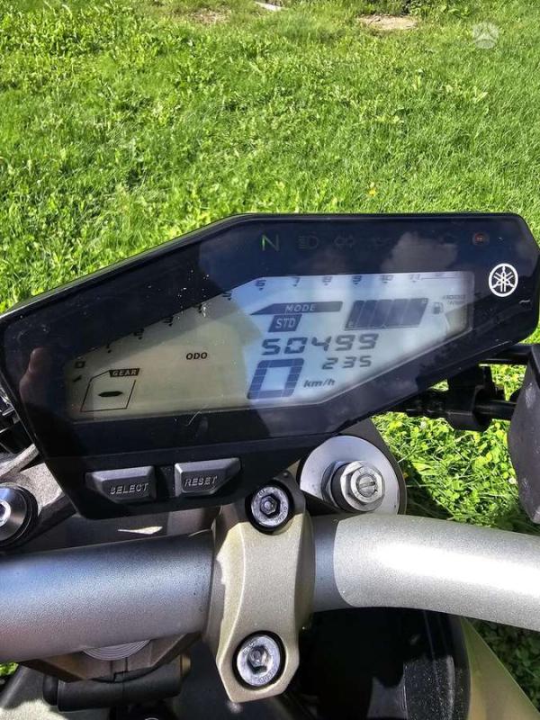 Grey Yamaha MT 09 2014 in Vilnius, with an engine capacity of 0.85 L and mileage of 50 thousand km for 4300 €, photo 9 on AUTOMOTO.COM.LV