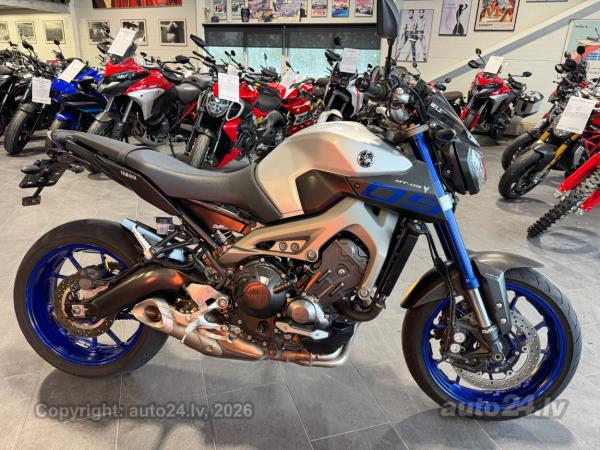 Pelēks Yamaha MT 09 2015 Tallina, ar dzinēja tilpumu 0.85 L un nobraukumu 20 tūkst. km par 5990 €, foto 2 vietnē AUTOMOTO.COM.LV