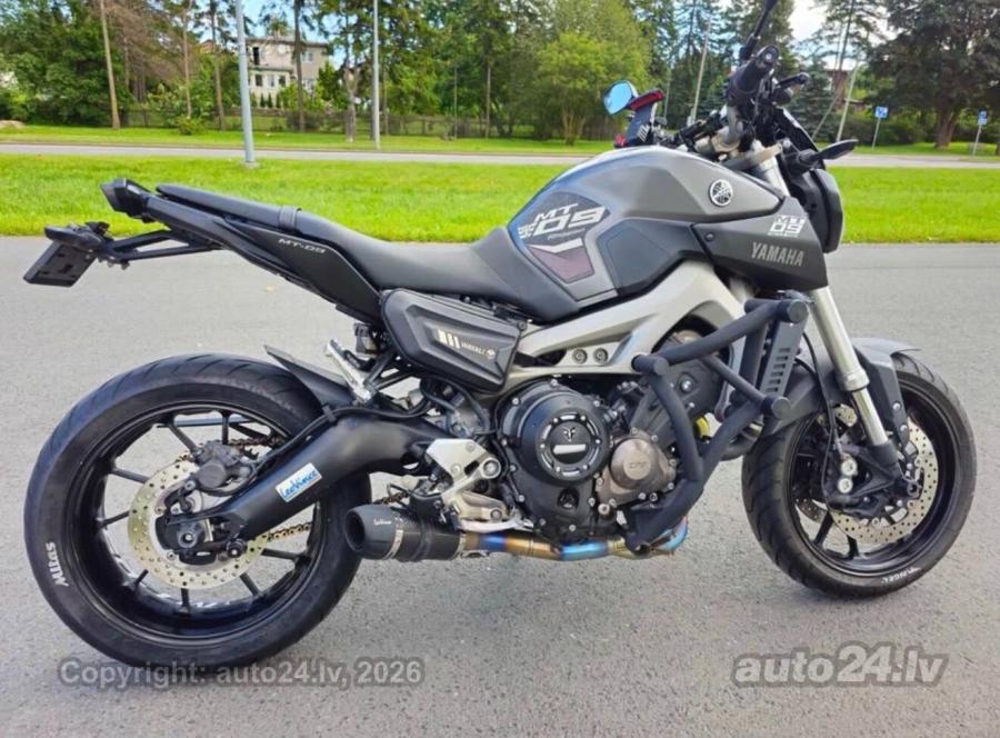 Pelēks Yamaha MT 09 2015 Tallina, ar dzinēja tilpumu 0.85 L un nobraukumu 30 tūkst. km par 6200 €, foto 9 vietnē AUTOMOTO.COM.LV