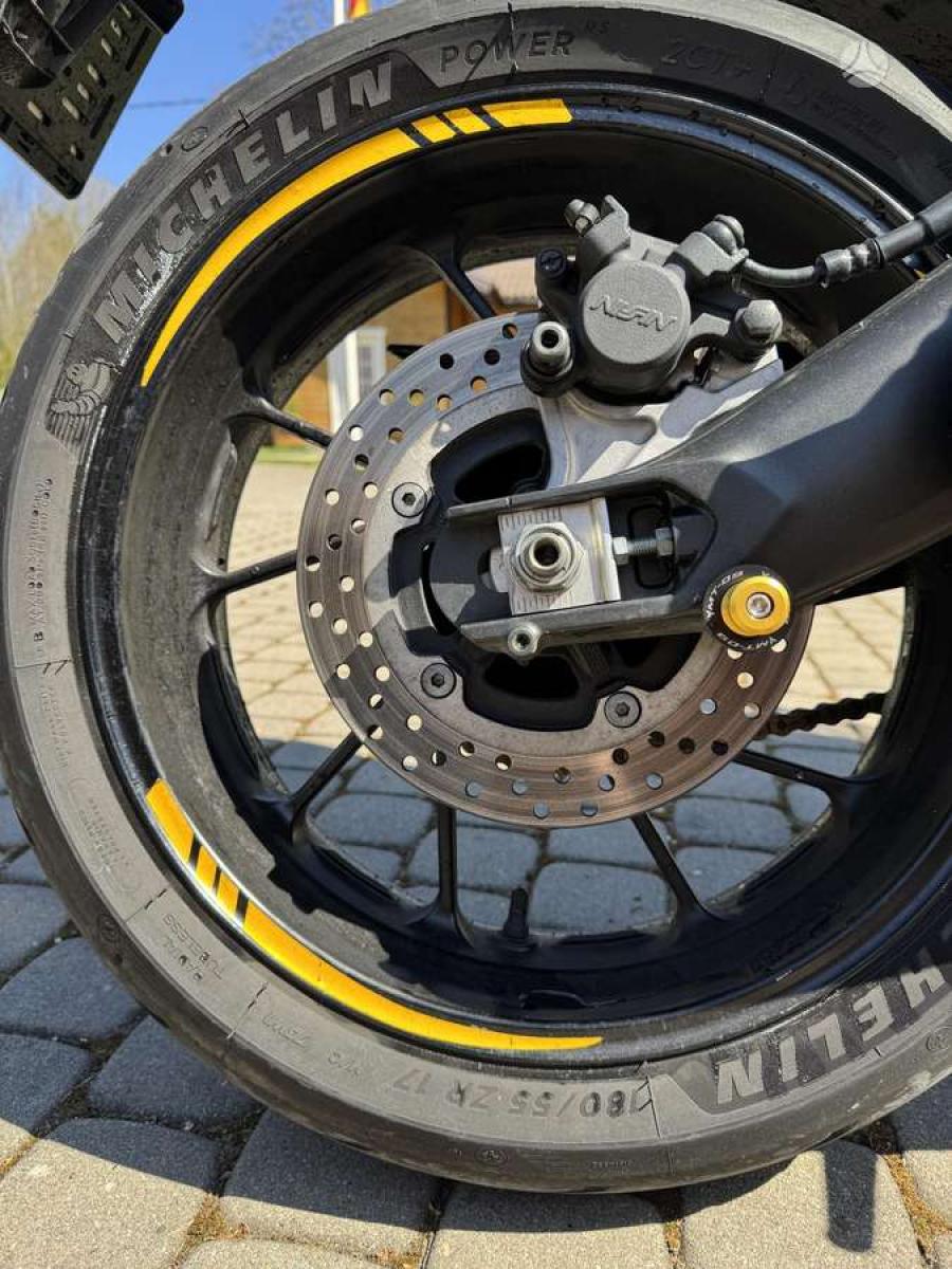 Grey Yamaha MT 09 2015 in Kaunas, with an engine capacity of 0.85 L and mileage of 35 thousand km for 4900 €, photo 10 on AUTOMOTO.COM.LV