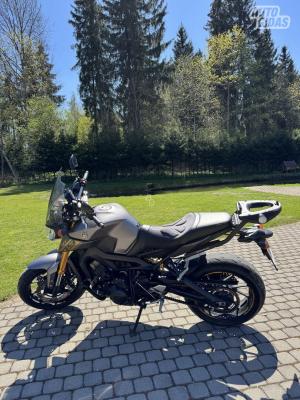 Grey Yamaha MT 09 2015 in Kaunas, with an engine capacity of 0.85 L and mileage of 37 thousand km for 4850 €, photo 3 on AUTOMOTO.COM.LV