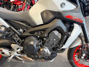 Grey Yamaha MT 09 2020 in Tallinn, with an engine capacity of 0.85 L and mileage of 26 thousand km for 7290 €, photo 6 on AUTOMOTO.COM.LV