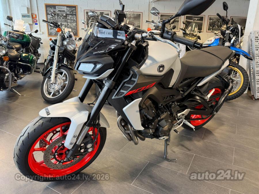 Grey Yamaha MT 09 2020 in Tallinn, with an engine capacity of 0.85 L and mileage of 26 thousand km for 7290 €, photo 12 on AUTOMOTO.COM.LV