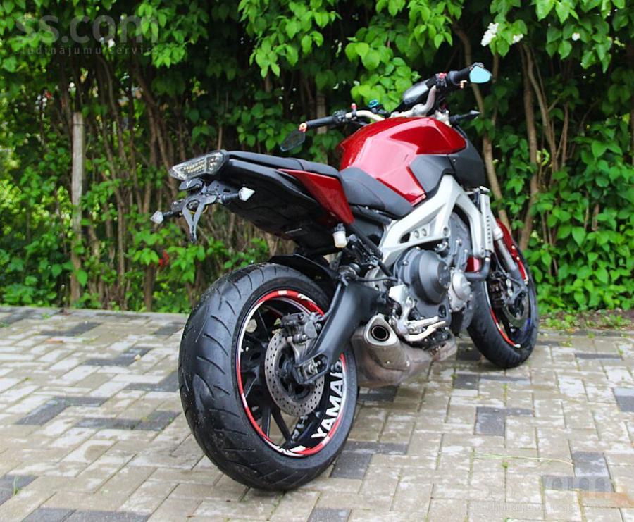 Yamaha MT 09 2013 in Tukums, with an engine capacity of 0.90 L and mileage of 0 thousand km for 5500 €, photo 5 on AUTOMOTO.COM.LV