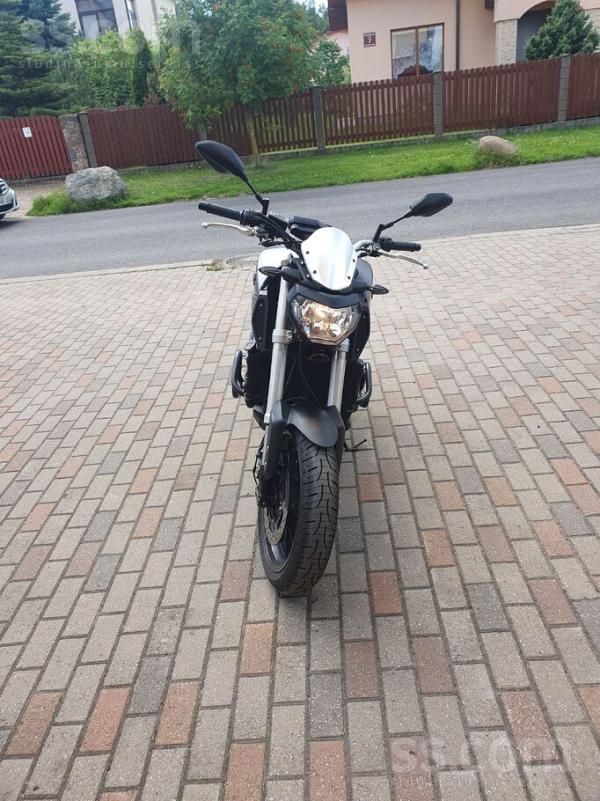 Yamaha MT 09 2013 in Riga, with an engine capacity of 0.85 L and mileage of 0 thousand km for 4500 €, photo 4 on AUTOMOTO.COM.LV
