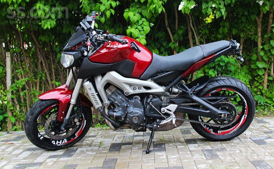 Yamaha MT 09 2013 in Tukums, with an engine capacity of 0.90 L and mileage of 0 thousand km for 5000 €, photo 5 on AUTOMOTO.COM.LV