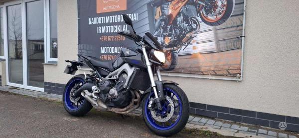 Yamaha MT 09 2014 in Panevezys, with an engine capacity of 0.90 L and mileage of 39 thousand km for 3700 €, photo 1 on AUTOMOTO.COM.LV