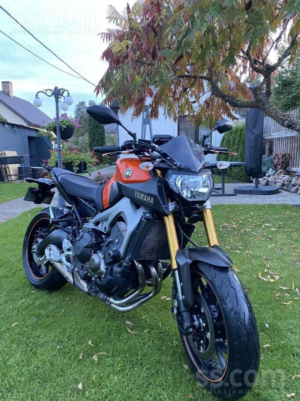 Yamaha MT 09 2014 in Riga, with an engine capacity of 0.85 L and mileage of 0 thousand km for 5850 €, photo 3 on AUTOMOTO.COM.LV