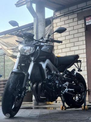 Yamaha MT 09 2014 in Prienai, with an engine capacity of 0.90 L and mileage of 32 thousand km for 4550 €, photo 5 on AUTOMOTO.COM.LV