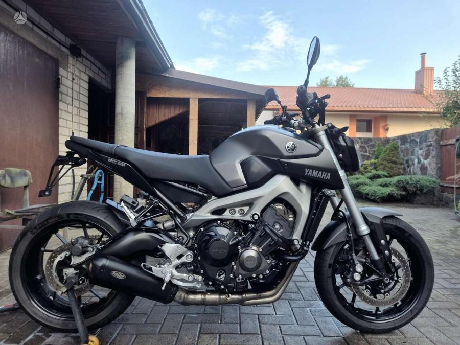 Yamaha MT 09 2014 in Prienai, with an engine capacity of 0.90 L and mileage of 32 thousand km for 4550 €, photo 7 on AUTOMOTO.COM.LV