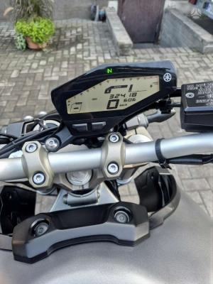 Yamaha MT 09 2014 in Prienai, with an engine capacity of 0.90 L and mileage of 32 thousand km for 4550 €, photo 12 on AUTOMOTO.COM.LV