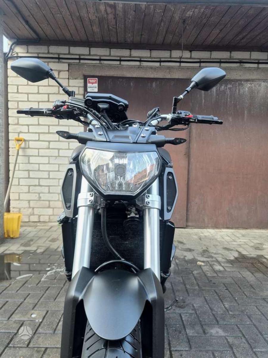 Yamaha MT 09 2014 in Prienai, with an engine capacity of 0.90 L and mileage of 32 thousand km for 4550 €, photo 13 on AUTOMOTO.COM.LV
