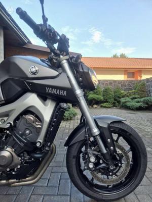 Yamaha MT 09 2014 in Prienai, with an engine capacity of 0.90 L and mileage of 32 thousand km for 4550 €, photo 14 on AUTOMOTO.COM.LV