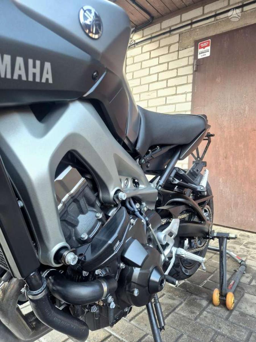 Yamaha MT 09 2014 in Prienai, with an engine capacity of 0.90 L and mileage of 32 thousand km for 4550 €, photo 20 on AUTOMOTO.COM.LV