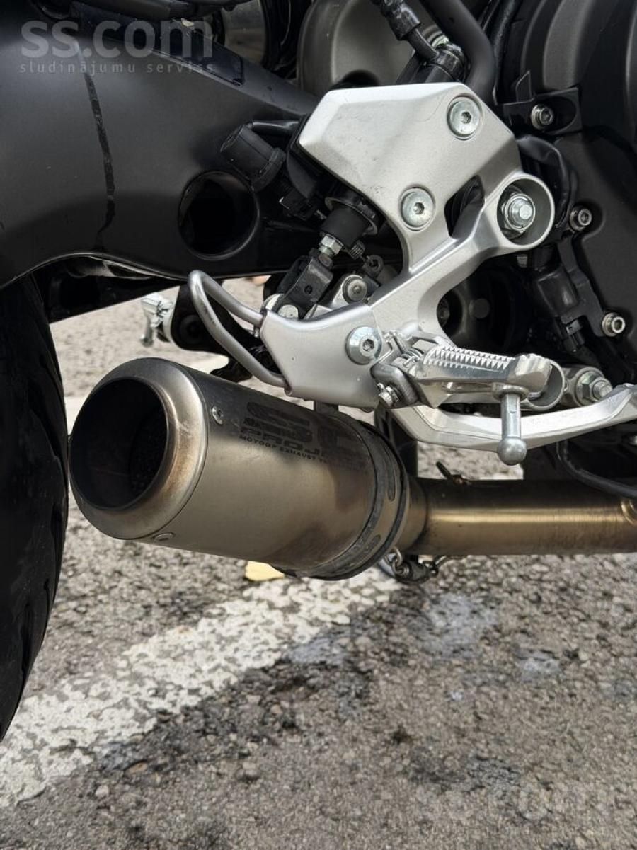 Yamaha MT 09 2014 in Riga, with an engine capacity of 0.85 L and mileage of 0 thousand km for 5550 €, photo 6 on AUTOMOTO.COM.LV