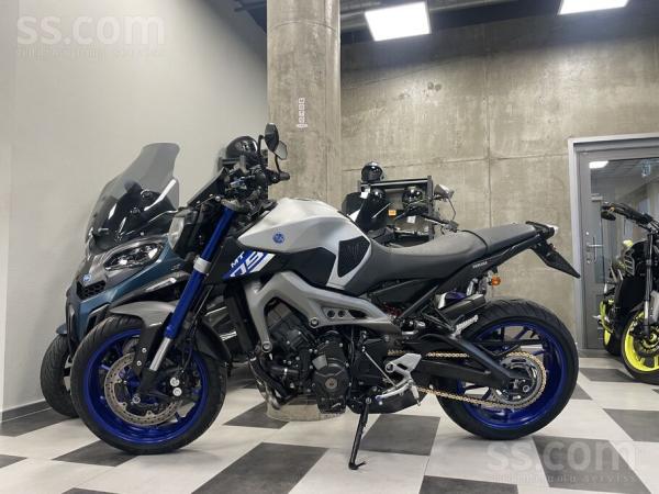 Yamaha MT 09 2015 Rīga, ar dzinēja tilpumu 0.85 L un nobraukumu 0 tūkst. km par 4899 €, foto 2 vietnē AUTOMOTO.COM.LV