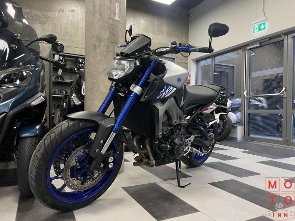 Yamaha MT 09 2015 in Riga, with an engine capacity of 0.85 L and mileage of 18 thousand km for 4999 €, photo 1 on AUTOMOTO.COM.LV