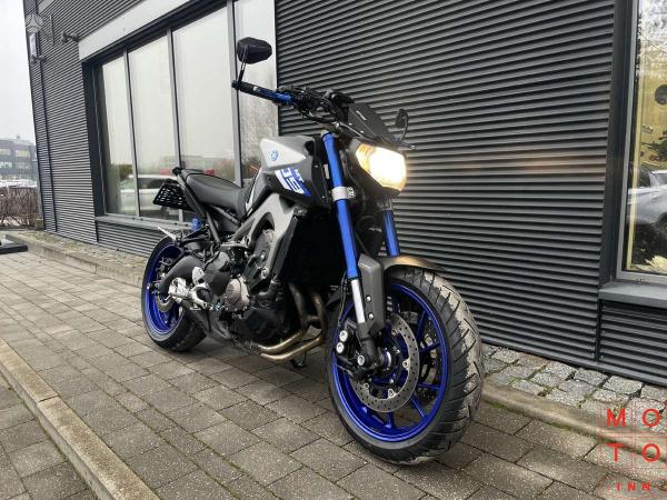 Yamaha MT 09 2015 in Riga, with an engine capacity of 0.85 L and mileage of 18 thousand km for 4999 €, photo 6 on AUTOMOTO.COM.LV