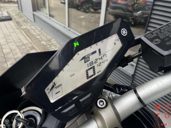 Yamaha MT 09 2015 in Riga, with an engine capacity of 0.85 L and mileage of 18 thousand km for 4999 €, photo 7 on AUTOMOTO.COM.LV
