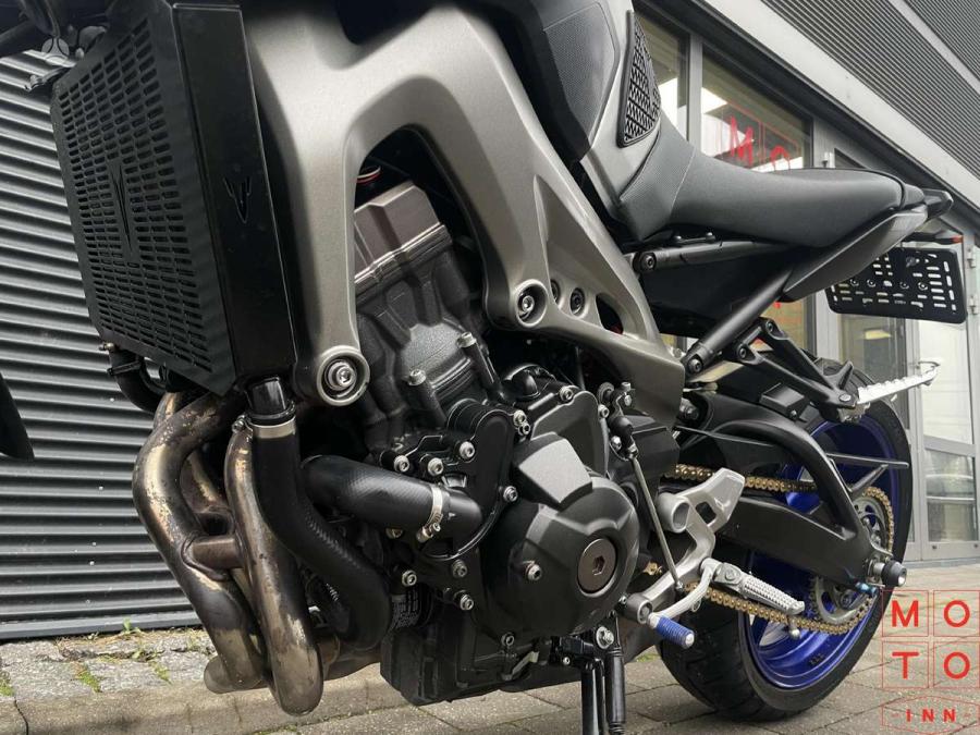 Yamaha MT 09 2015 Rīga, ar dzinēja tilpumu 0.85 L un nobraukumu 18 tūkst. km par 4999 €, foto 11 vietnē AUTOMOTO.COM.LV