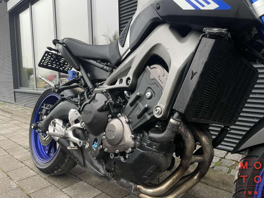Yamaha MT 09 2015 Rīga, ar dzinēja tilpumu 0.85 L un nobraukumu 18 tūkst. km par 4999 €, foto 17 vietnē AUTOMOTO.COM.LV