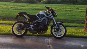 Yamaha MT 09 2015 Kupiškis, ar dzinēja tilpumu 0.89 L un nobraukumu 39 tūkst. km par 4500 €, foto 3 vietnē AUTOMOTO.COM.LV