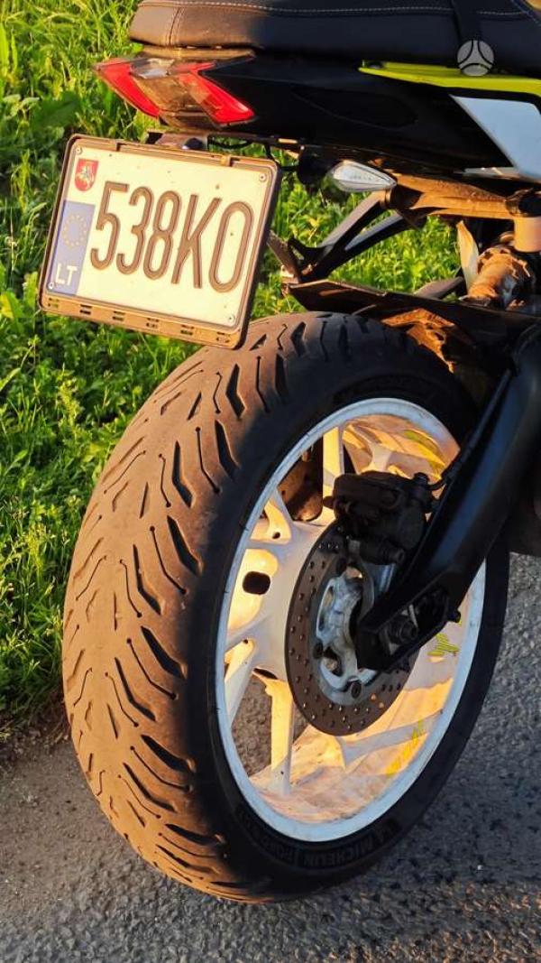 Yamaha MT 09 2015 in Kupiskis, with an engine capacity of 0.89 L and mileage of 39 thousand km for 4500 €, photo 4 on AUTOMOTO.COM.LV