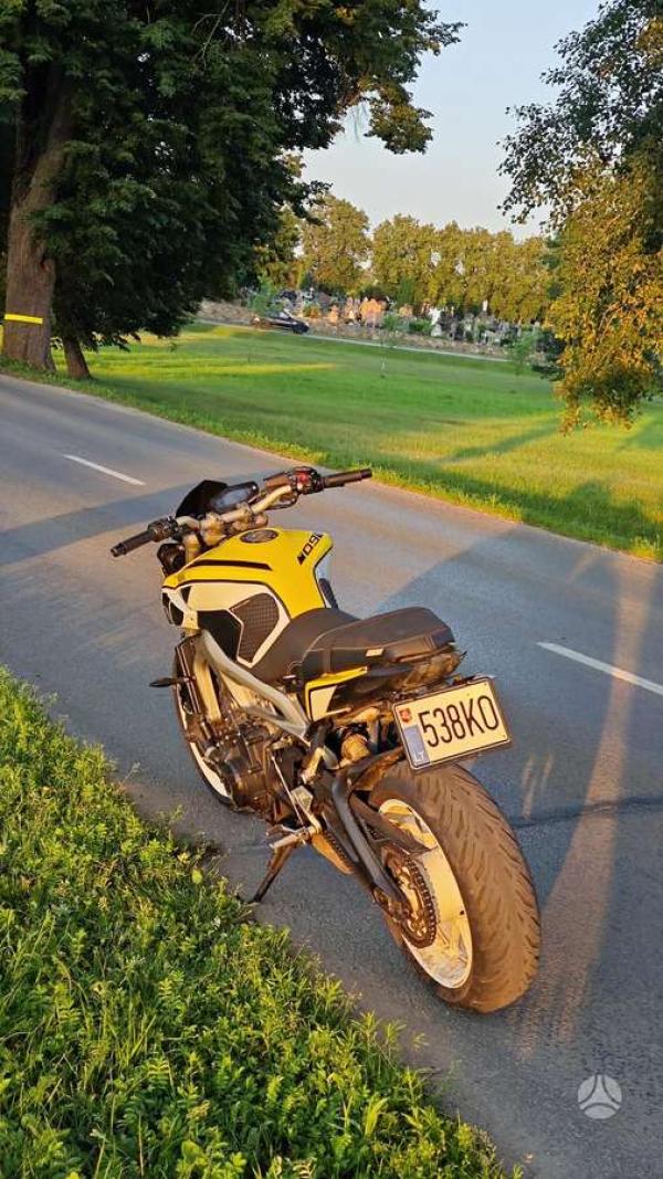 Yamaha MT 09 2015 in Kupiskis, with an engine capacity of 0.89 L and mileage of 39 thousand km for 4500 €, photo 5 on AUTOMOTO.COM.LV
