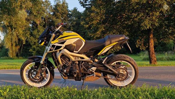 Yamaha MT 09 2015 in Kupiskis, with an engine capacity of 0.89 L and mileage of 39 thousand km for 4500 €, photo 6 on AUTOMOTO.COM.LV
