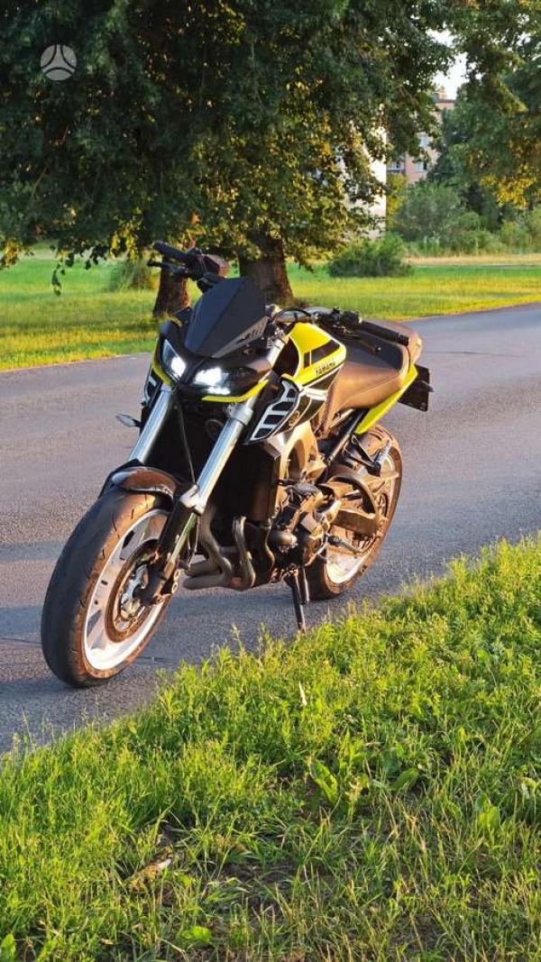 Yamaha MT 09 2015 in Kupiskis, with an engine capacity of 0.89 L and mileage of 39 thousand km for 4500 €, photo 7 on AUTOMOTO.COM.LV