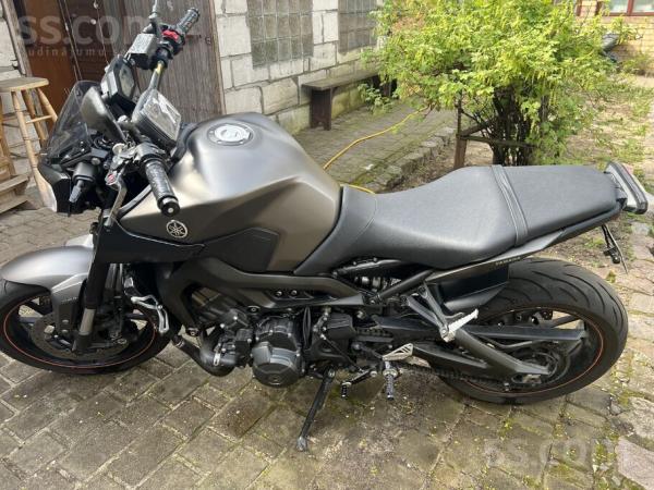 Yamaha MT 09 2017 in Riga, with an engine capacity of 0.85 L and mileage of 0 thousand km for 5499 €, photo 2 on AUTOMOTO.COM.LV