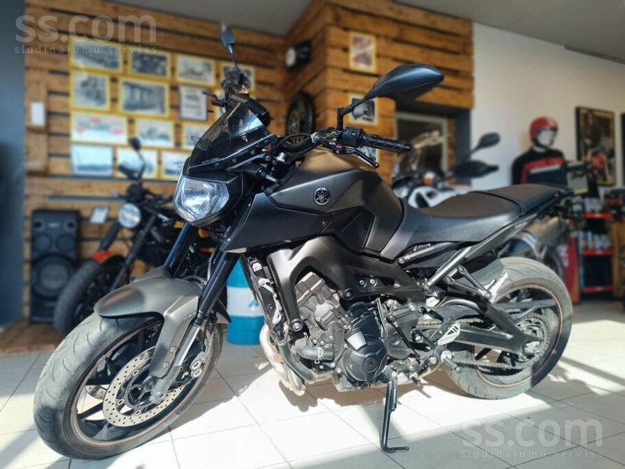 Yamaha MT 09 2017 in Riga, with an engine capacity of 0.90 L and mileage of 0 thousand km for 5600 €, photo 3 on AUTOMOTO.COM.LV