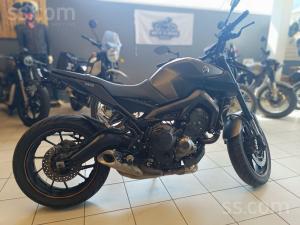 Yamaha MT 09 2017 in Riga, with an engine capacity of 0.90 L and mileage of 0 thousand km for 5600 €, photo 4 on AUTOMOTO.COM.LV