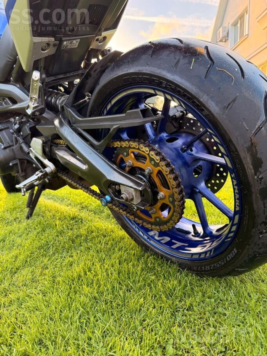 Yamaha MT 09 2017 in Liepaja, with an engine capacity of 0.85 L and mileage of 0 thousand km for 6000 €, photo 9 on AUTOMOTO.COM.LV