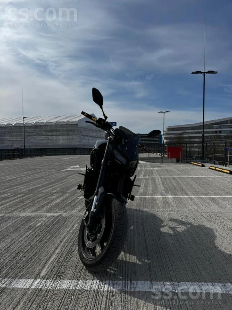 Yamaha MT 09 2019 in Riga, with an engine capacity of 0.80 L and mileage of 0 thousand km for 7770 €, photo 4 on AUTOMOTO.COM.LV