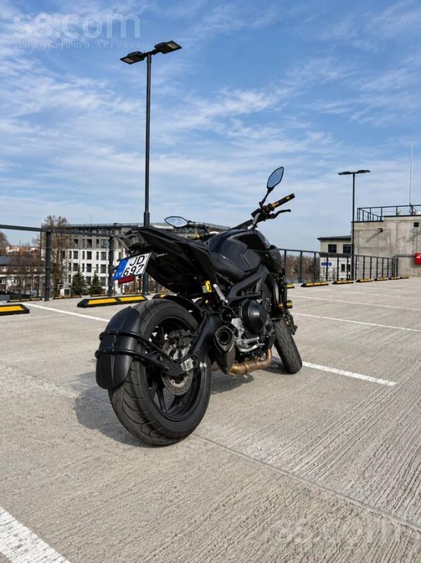 Yamaha MT 09 2019 in Riga, with an engine capacity of 0.80 L and mileage of 0 thousand km for 5900 €, photo 4 on AUTOMOTO.COM.LV