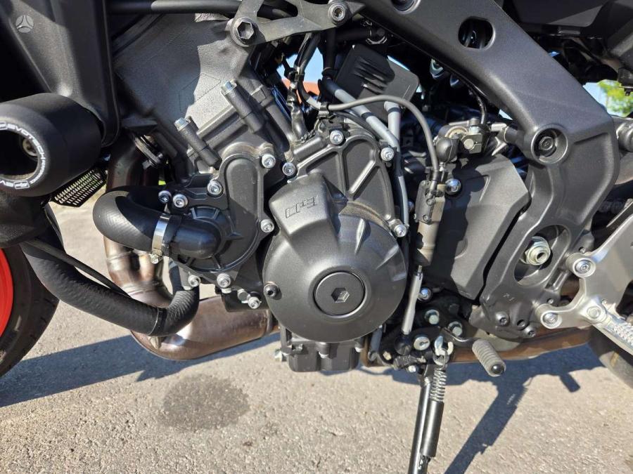 Yamaha MT 09 2021 in Kaunas, with an engine capacity of 0.89 L and mileage of 2 thousand km for 7949 €, photo 10 on AUTOMOTO.COM.LV