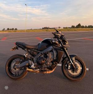Yamaha MT 09 2021 in Plunge, with an engine capacity of 0.90 L and mileage of 30 thousand km for 6900 €, photo  on AUTOMOTO.COM.LV