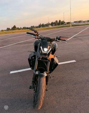 Yamaha MT 09 2021 in Plunge, with an engine capacity of 0.90 L and mileage of 30 thousand km for 6900 €, photo 4 on AUTOMOTO.COM.LV