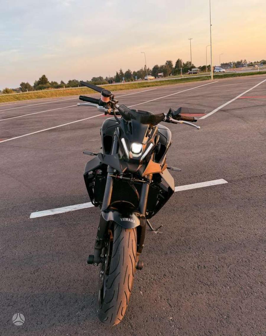 Yamaha MT 09 2021 in Plunge, with an engine capacity of 0.90 L and mileage of 30 thousand km for 6900 €, photo 4 on AUTOMOTO.COM.LV