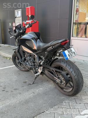 Yamaha MT 09 2022 in Riga, with an engine capacity of 0.90 L and mileage of 0 thousand km for 7700 €, photo 6 on AUTOMOTO.COM.LV
