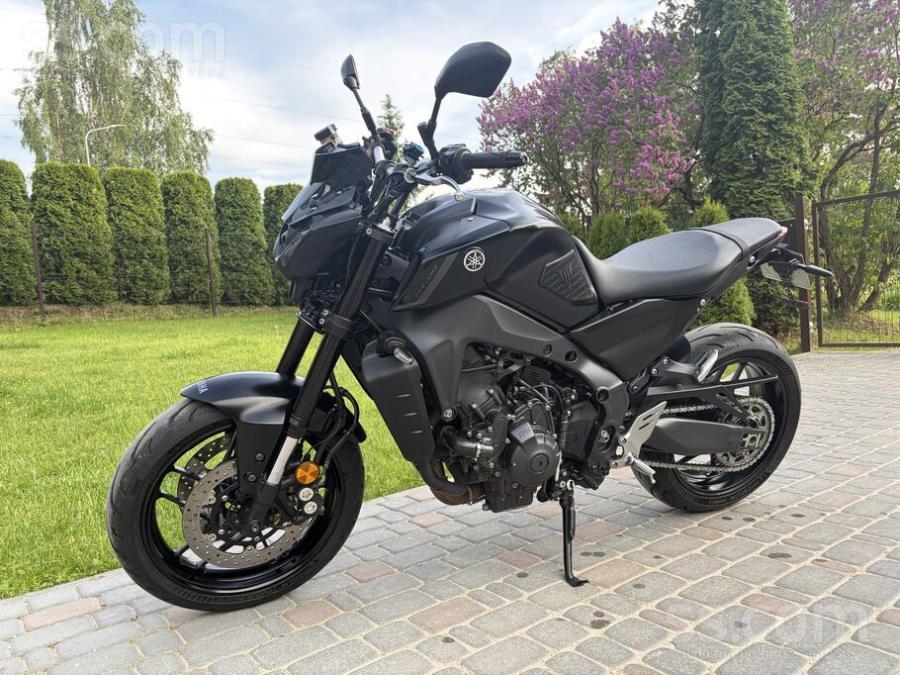 Yamaha MT 09 2023 in Ogre, with an engine capacity of 0.89 L and mileage of 0 thousand km for 8000 €, photo 3 on AUTOMOTO.COM.LV